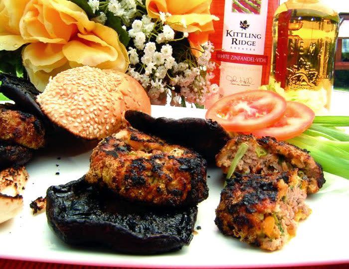 Turkey Burgers With Fresh Mango | Crown Verity