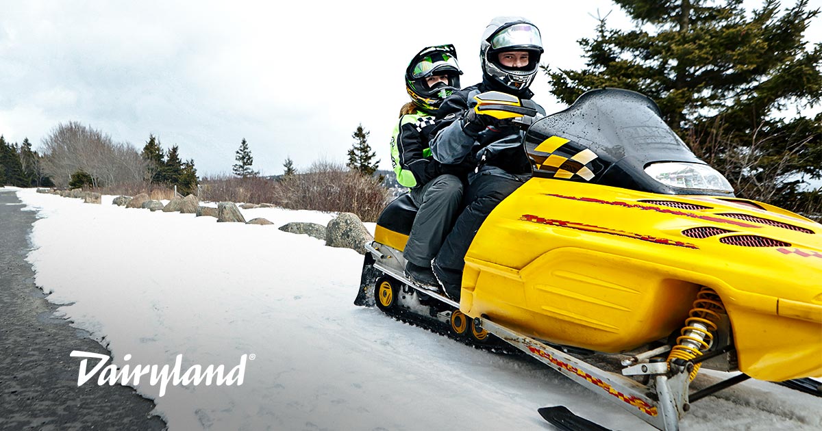 Snowmobile Passenger Safety Tips | Dairyland Insurance