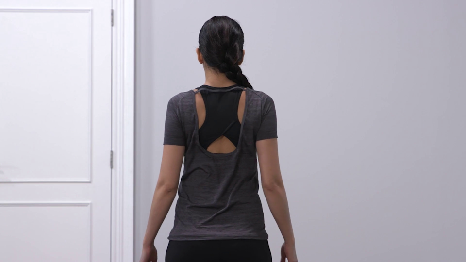 Scap squeeze: 2 sets x 10 reps