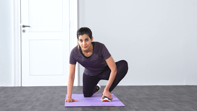 Lateral hip opener: 2 sets x 20 seconds per side