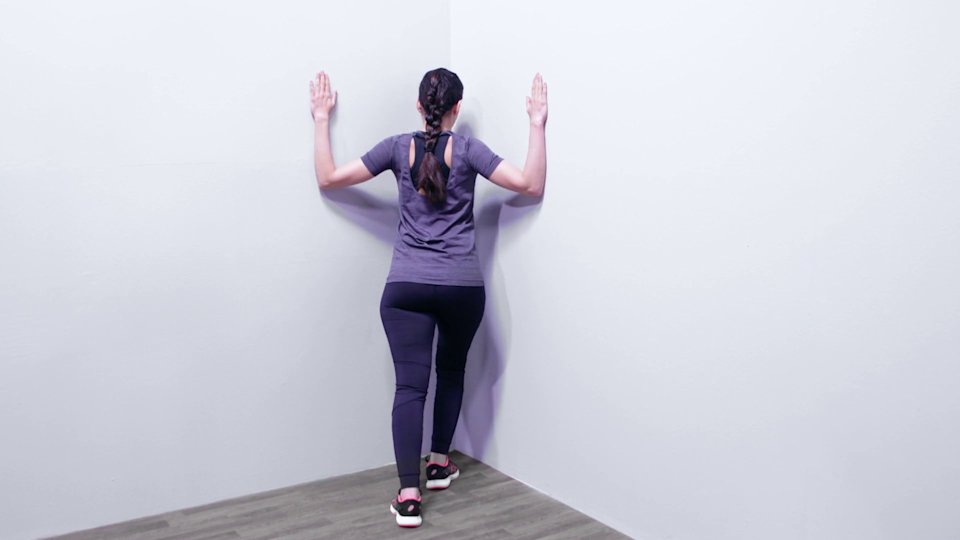 Corner pec stretch: 2 sets x 20 seconds