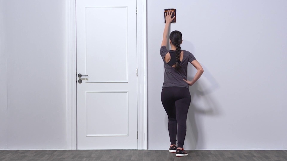 Scap squeeze: 2 sets x 10 reps