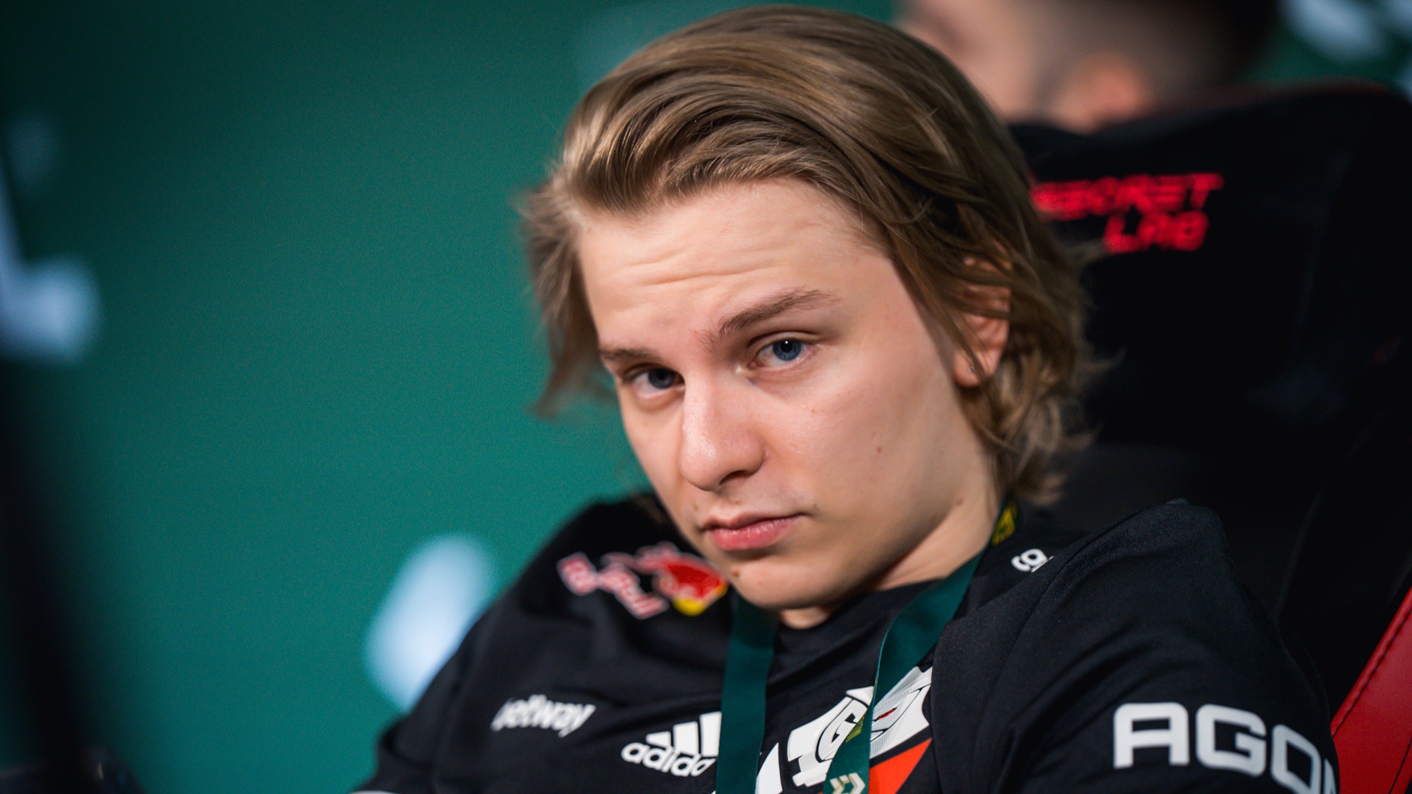 ENCE voiton päässä pudotuspeleistä, Aleksi Virolaisen G2 pelaa selkä ...