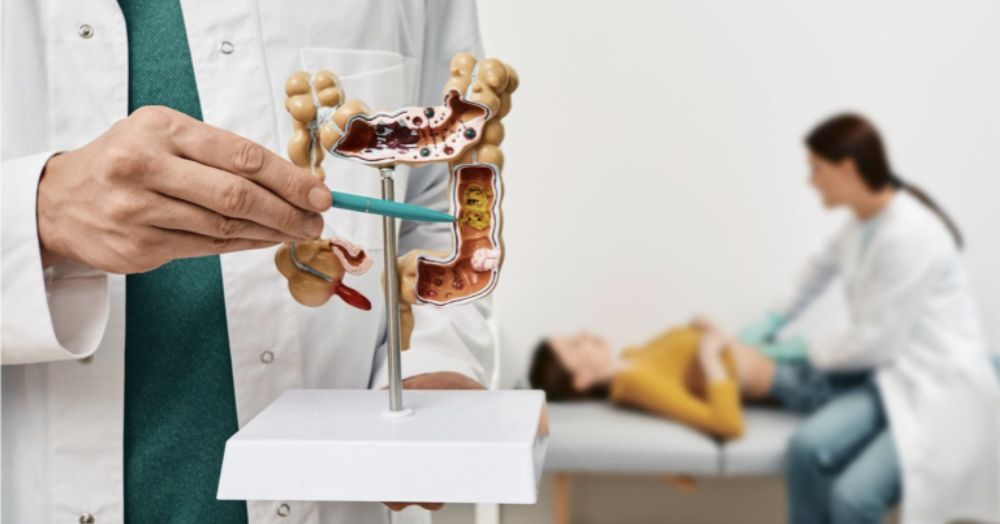 What Are The Early Signs of Appendicitis? | CareCard