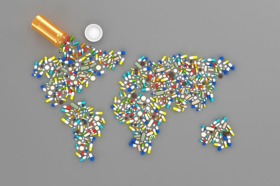 A Guide to Traveling With Your Medications | CareCard