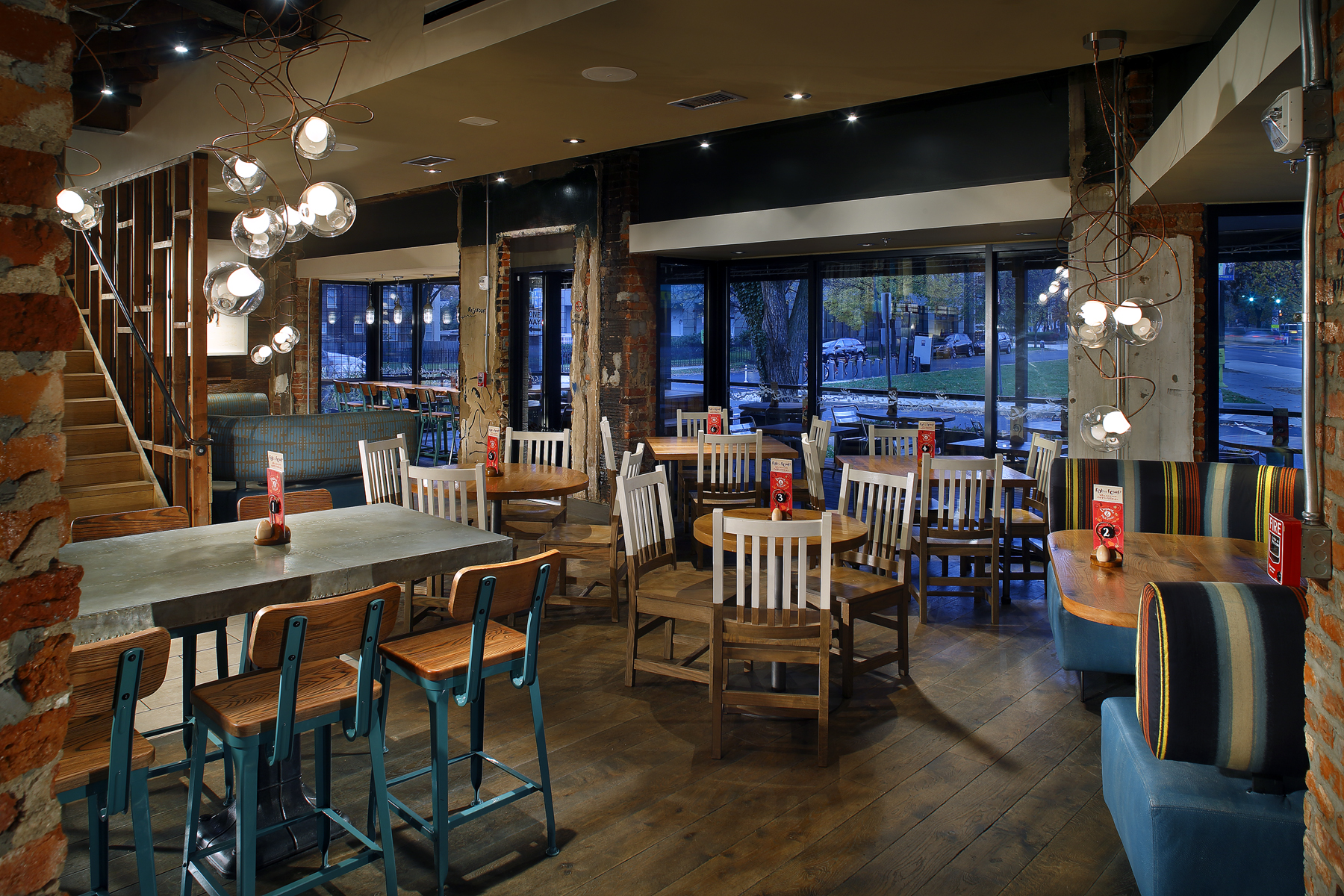 Restaurants | Washington | Nando’s PERi-PERi Tenleytown