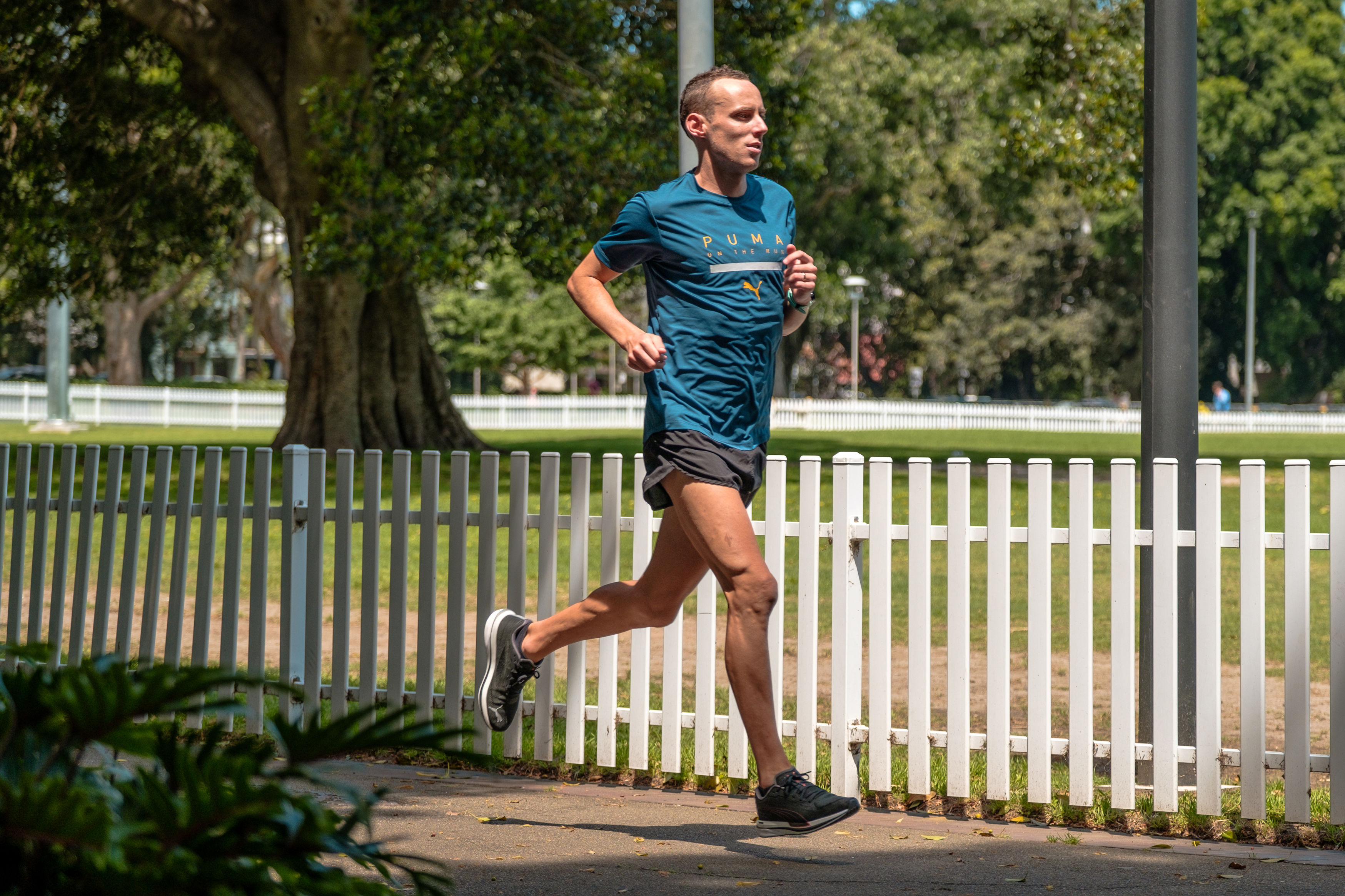 Moving forward, running through | Tempo