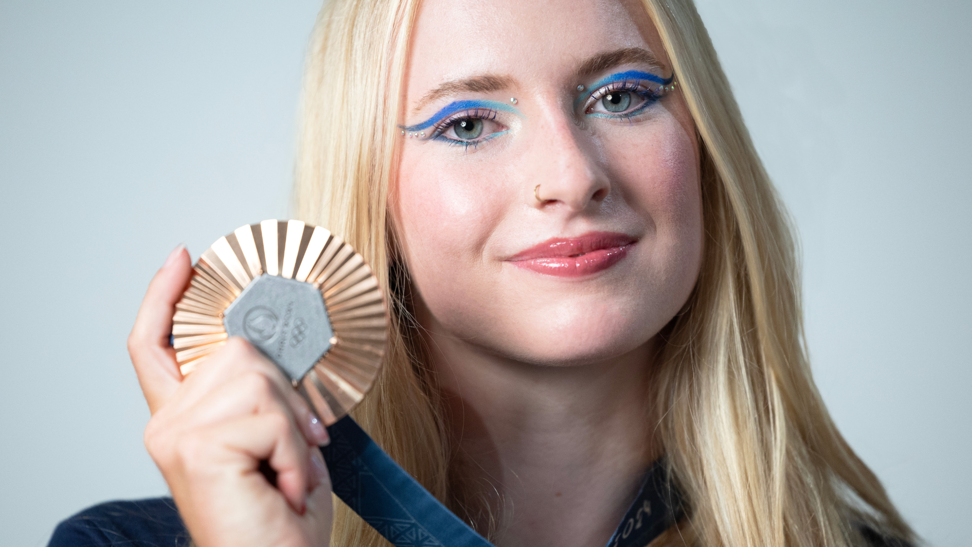 Olympic Bronze Medalist Evy Leibfarth Provides VISibility for | VIS