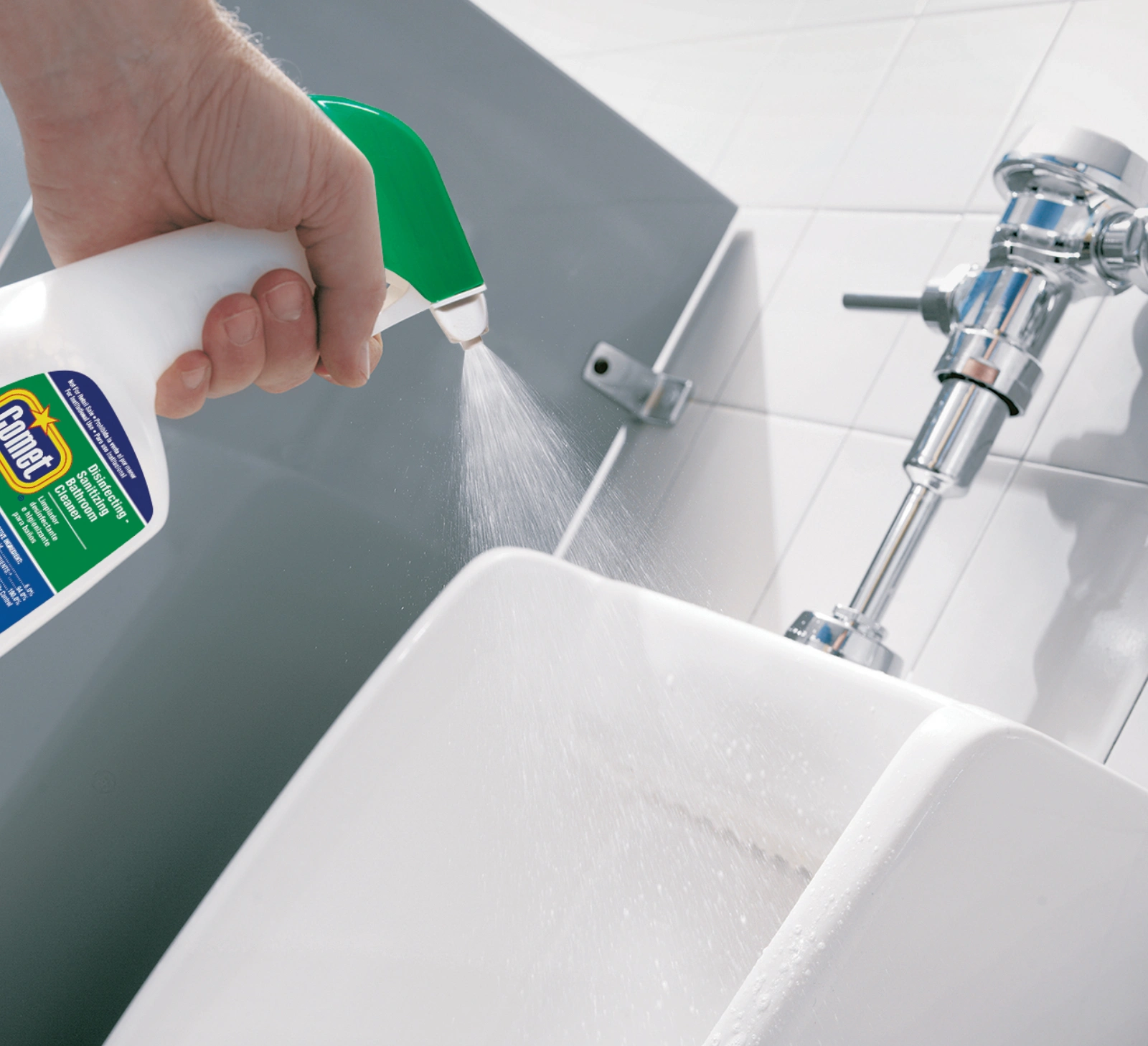 Comet Cleaning Products | P&G PRO