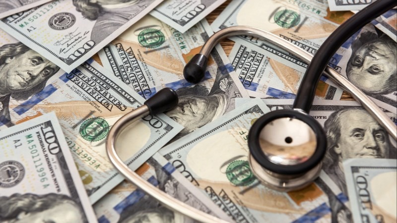 A closer look at the biggest pay gaps in physician pay | MDLinx