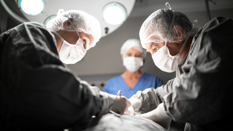 Malpractice suits mount against Utah surgeon amid board-certification ...