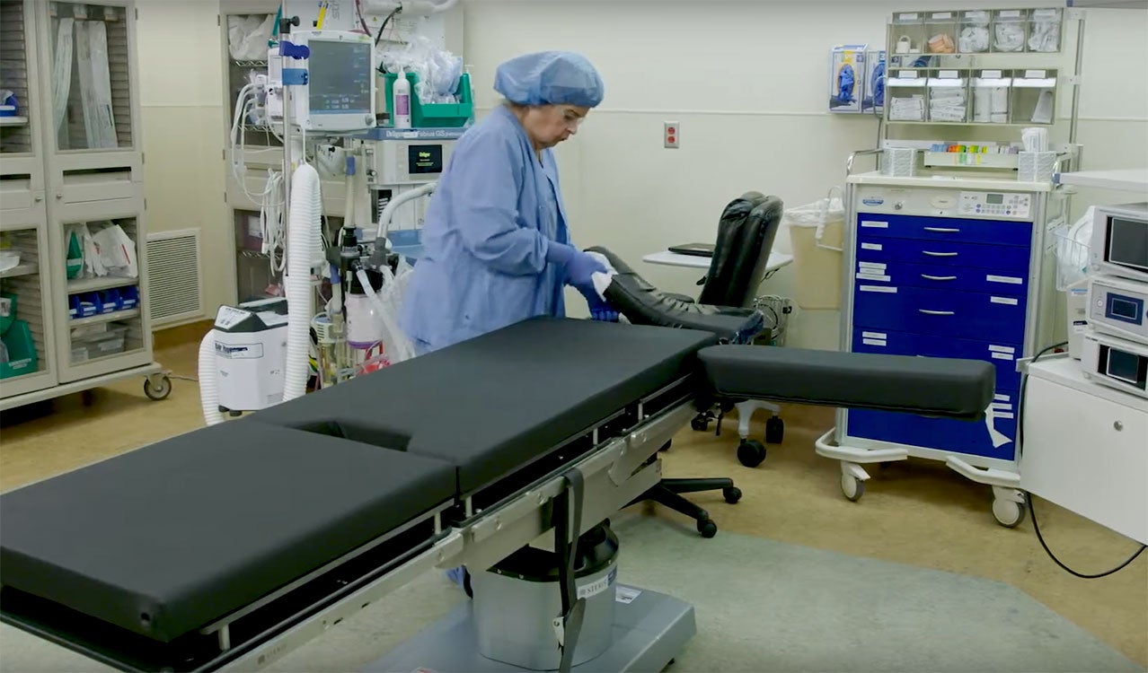 Training Video: Operating Room Turnover Clean | CloroxPro