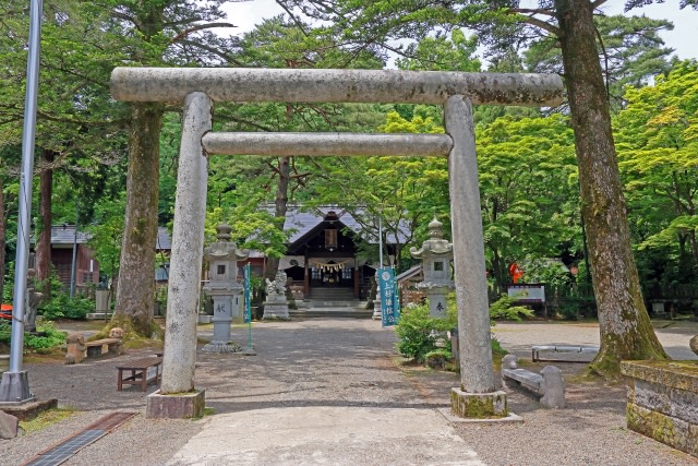 【2025年最新】新潟県の最強パワースポット13選！運気アップに！恋愛運・金運・厄除けにも！人生が変わる神社や | TRAPOL[トラポル]