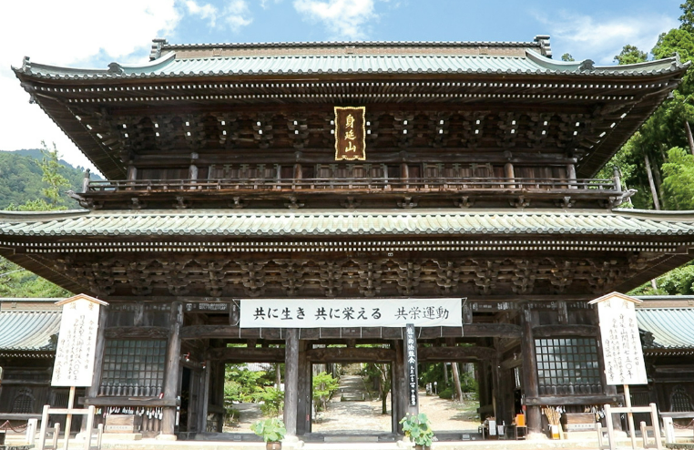 【2025最新】山梨のパワースポット16選！定番の神社から穴場まで | TRAPOLメディア | TRAPOL[トラポル]