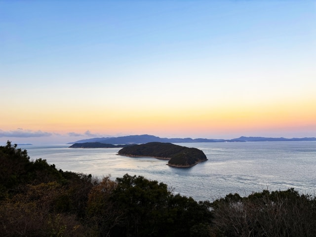 【2025年】関西から行けるおすすめの「離島」9選！リゾート・無人島・海水浴・釣りを満喫しよう！ | TRAP | TRAPOL[トラポル]