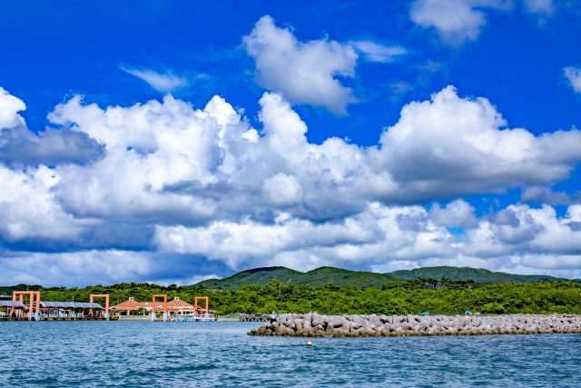 【2025年最新】沖縄の離島14選！本島から日帰りで行ける人気の離島やおすすめの離島をご紹介！ | TRAPO | TRAPOL[トラポル]