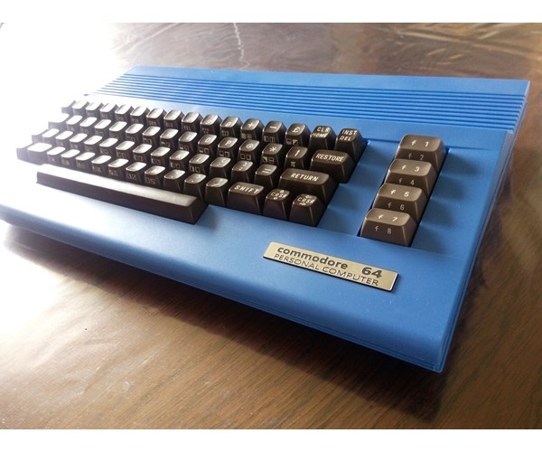 Glem Virtual Reality – retro Commodore 64 er vejen frem - DBA Guide