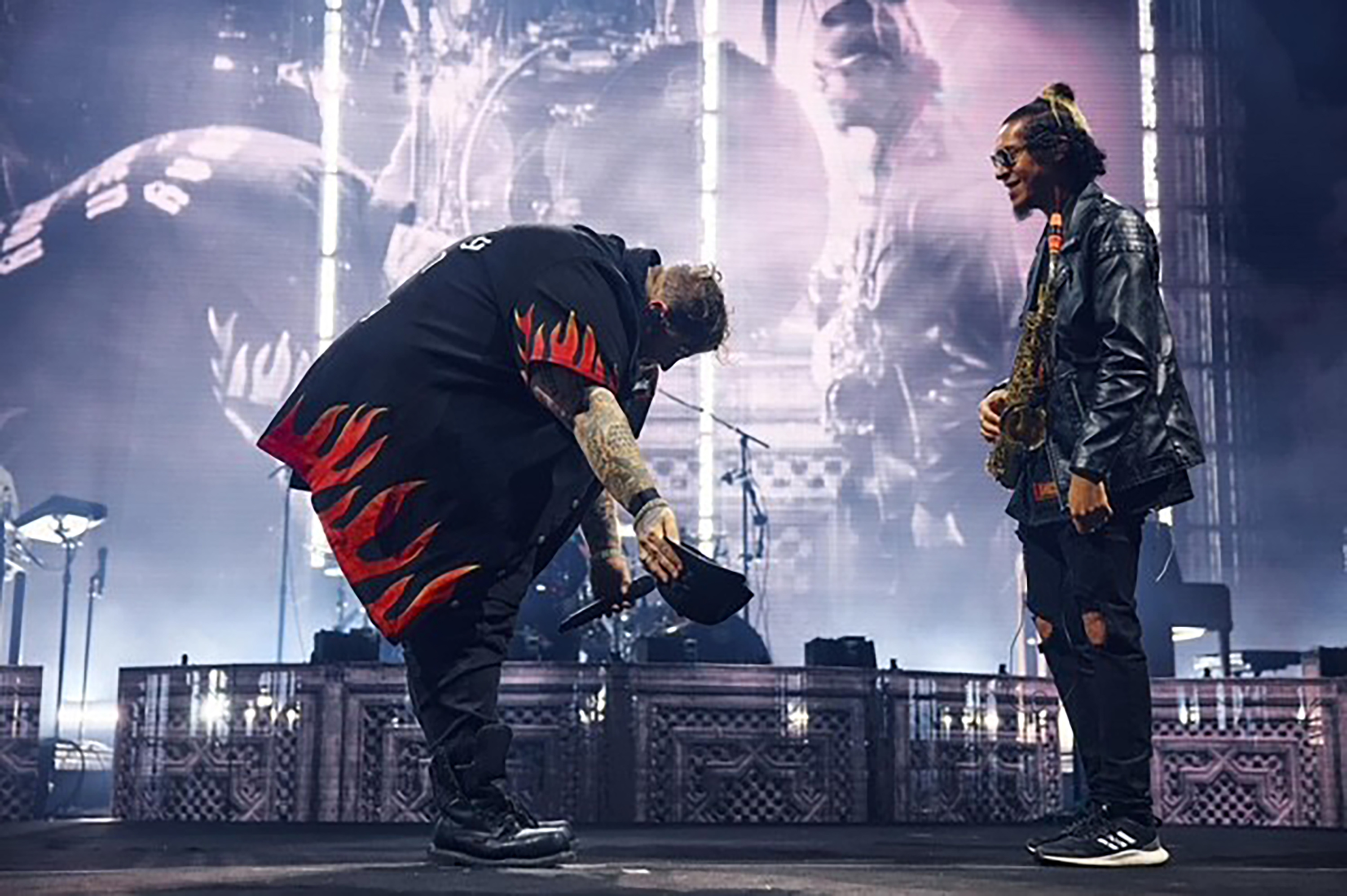 Meet a Talented Musician With Crohn’s Disease Who Tours and Records ...