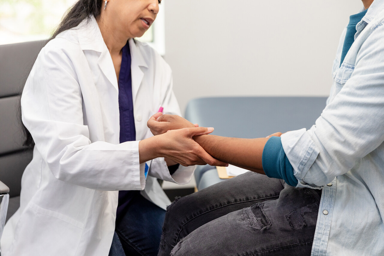 What Is Cogwheel Rigidity? Symptoms & Causes