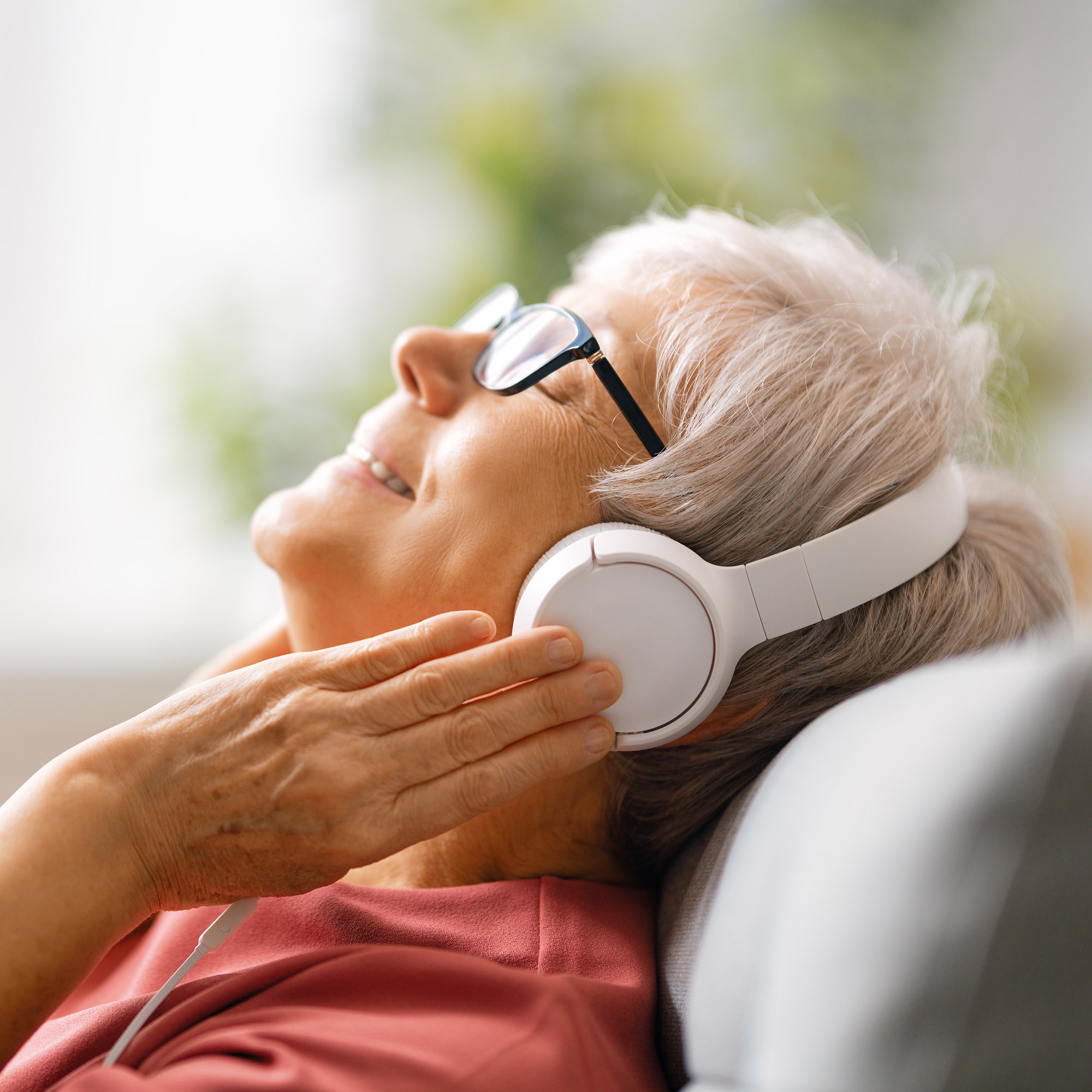 Expert-Approved Ways to Sharpen Your Brain with Early Alzheimer's