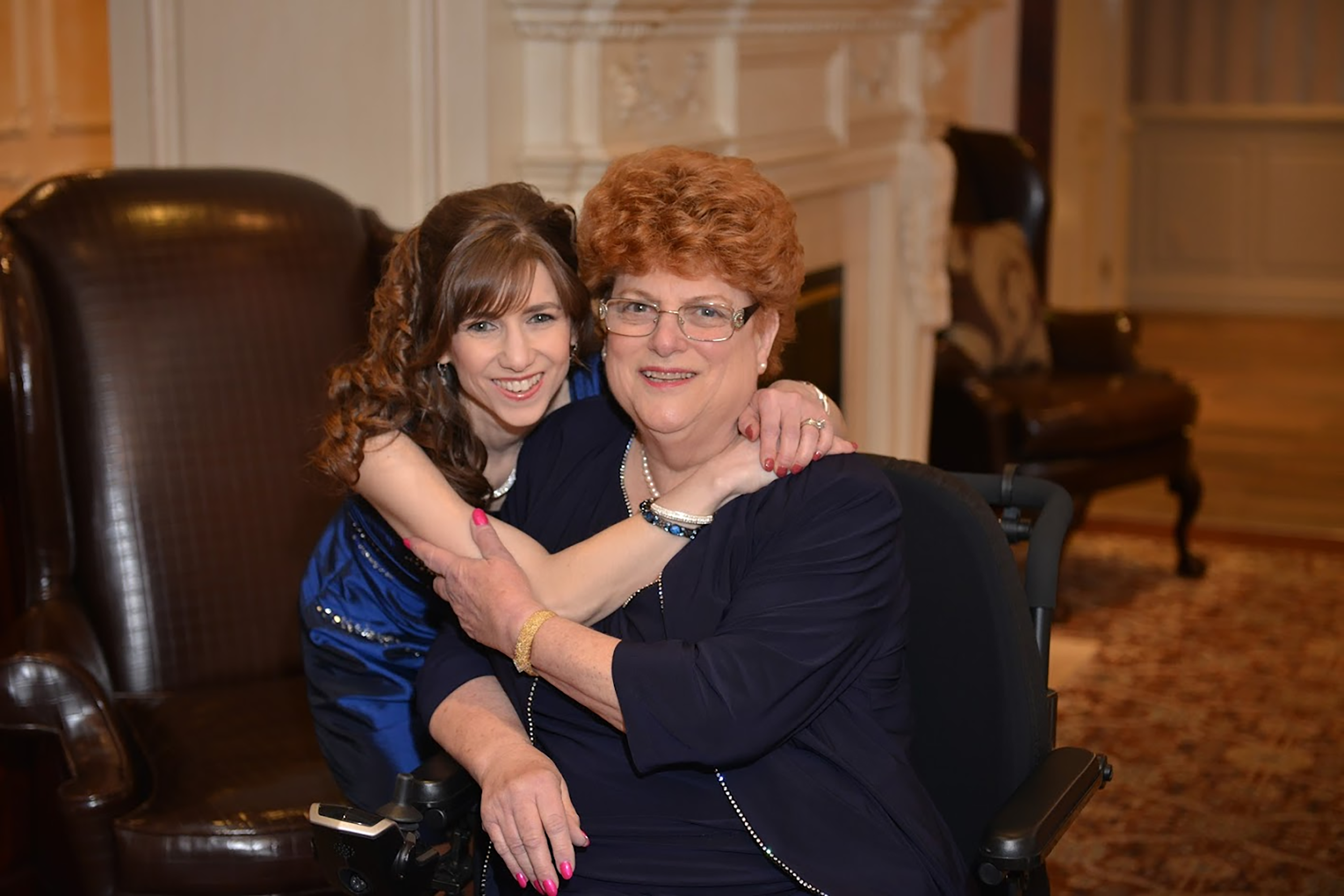 A Daughter Finds Inspiration to Fight MS After Watching Her Mom Do ...