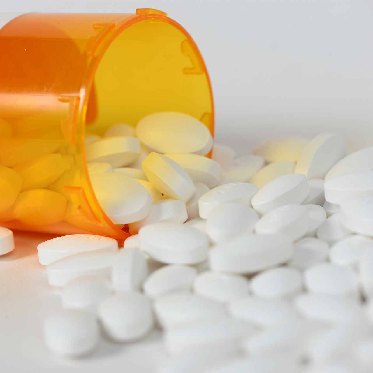 How to Treat Alopecia Areata