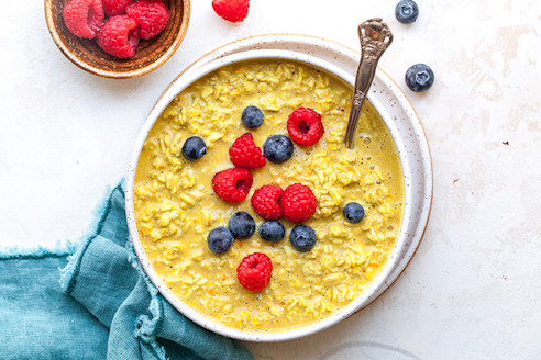 Orange-Scented Golden Overnight Oats Recipe