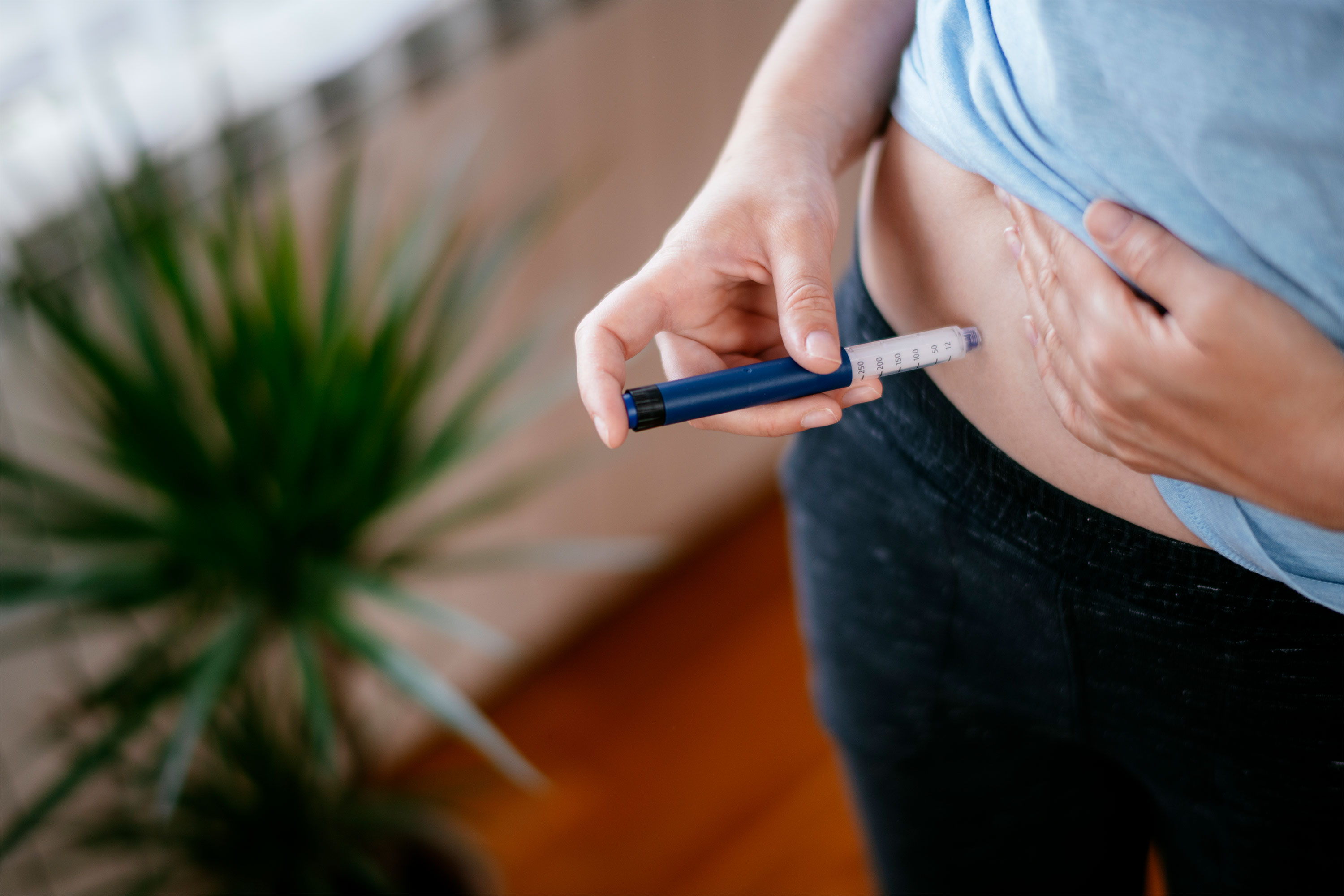 How to Handle Self Injections With Crohn’s