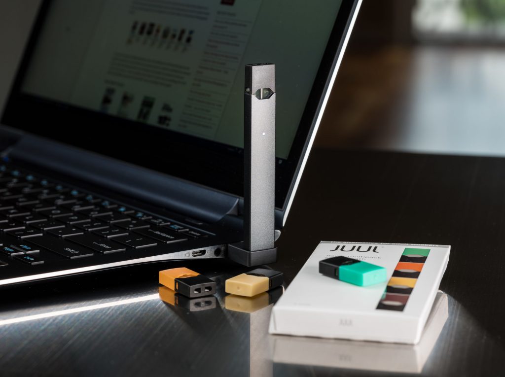 Juuling and Teenagers: Why Vaping is a Dangerous Trend