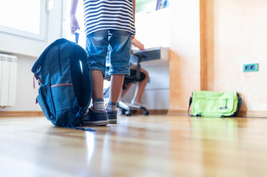 Back Pain in Children: How it Happens and How to Help