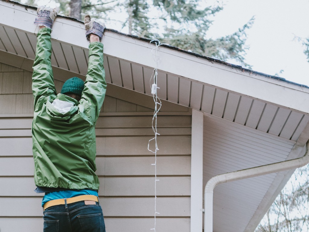 25 Tips for Relieving Holiday Back Pain