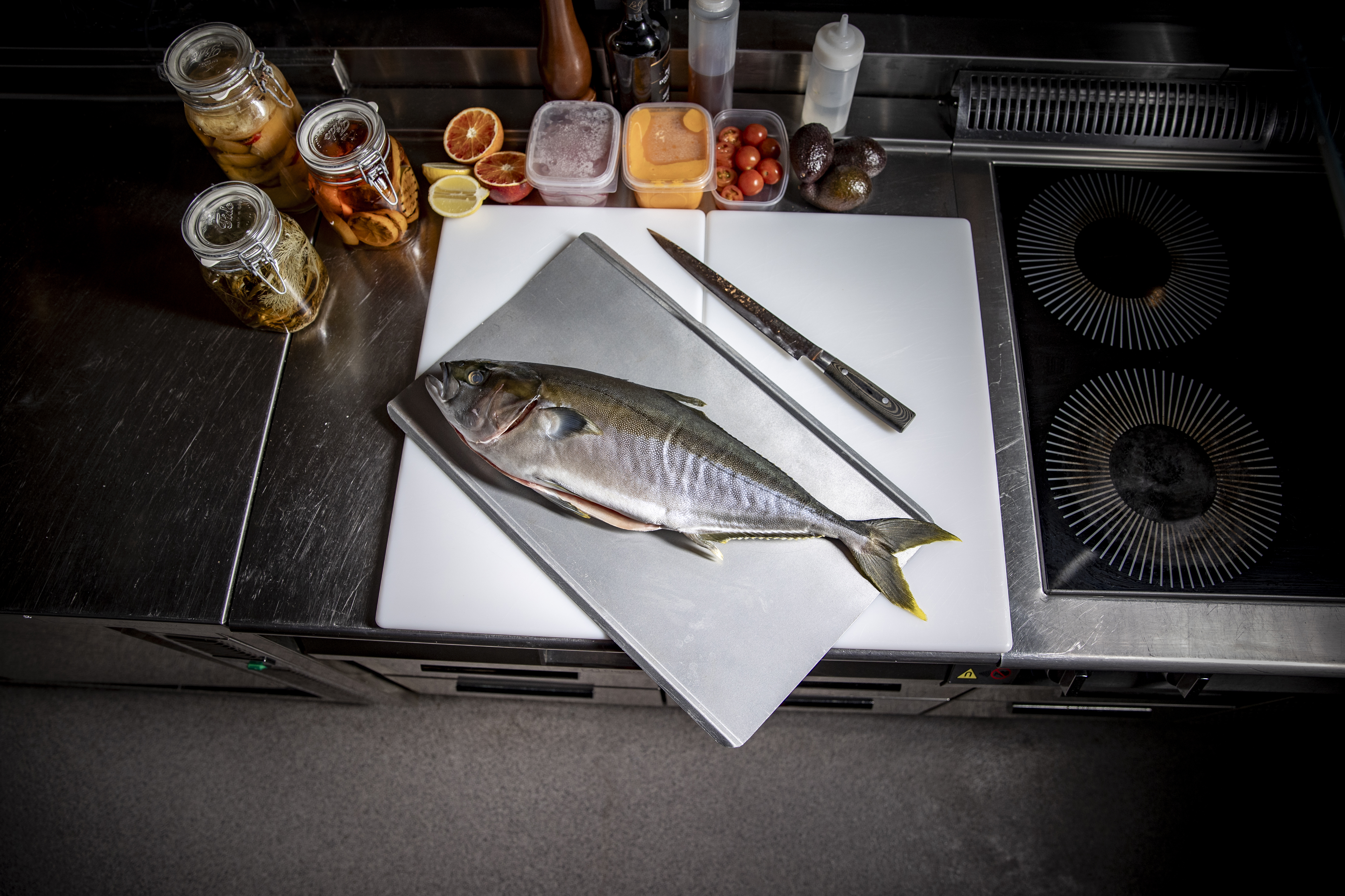 Sesongissa: Hurmaava hamachi — HoReCa-tukku Kespro