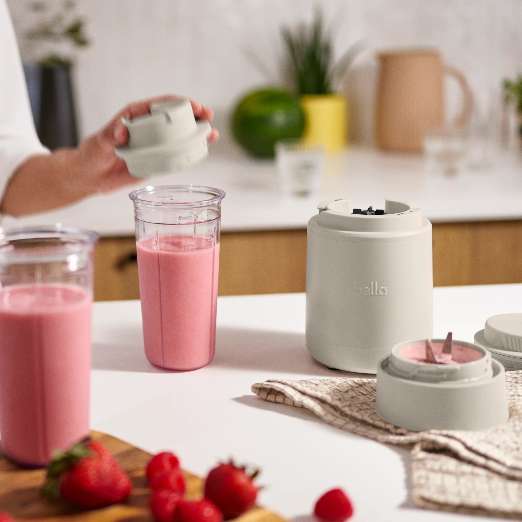 bella Rocket Blender Boost - High-Speed Personal Blender for Smoothies ...