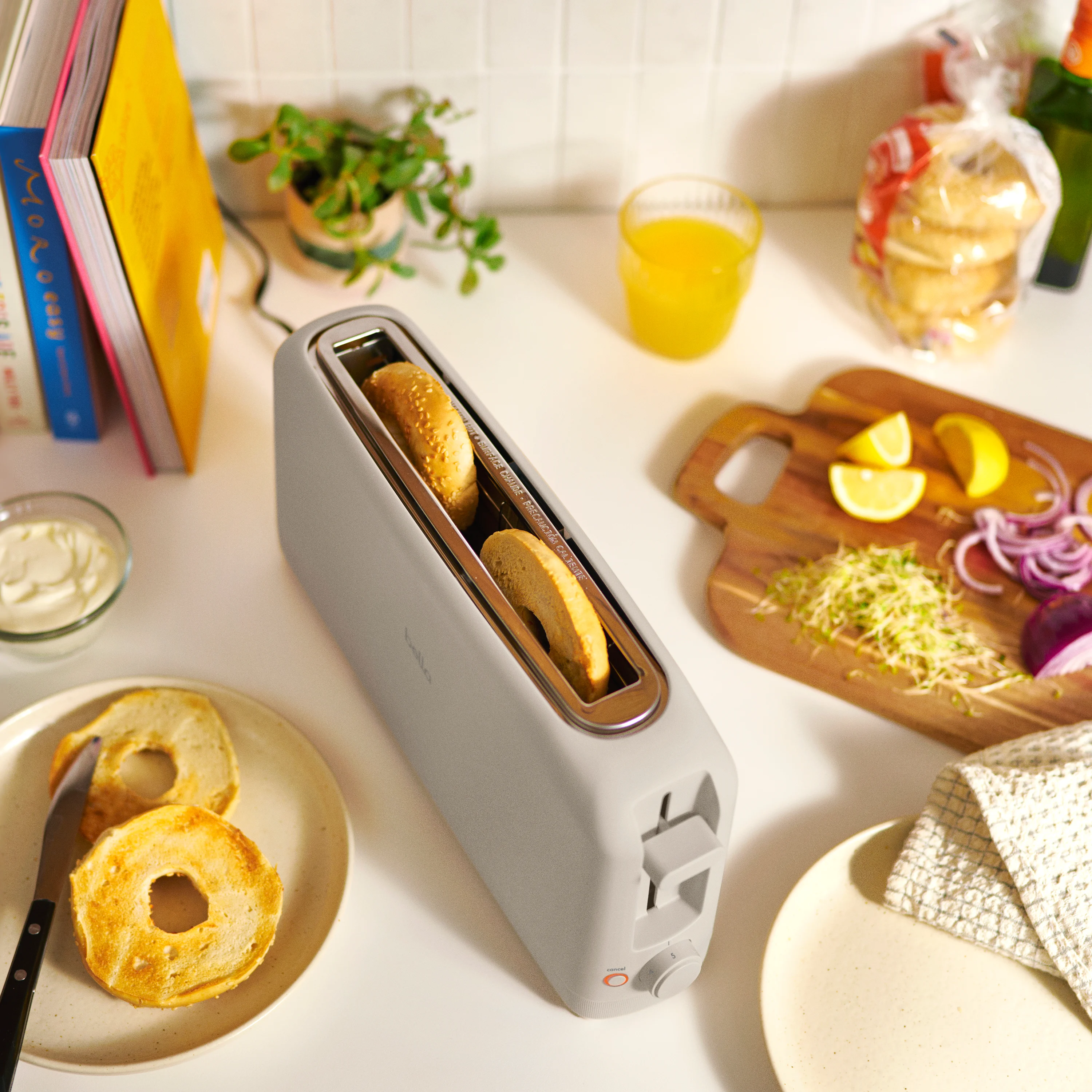 bella 2-Slice Slim Toaster | Fits-anywhere™ kitchenware