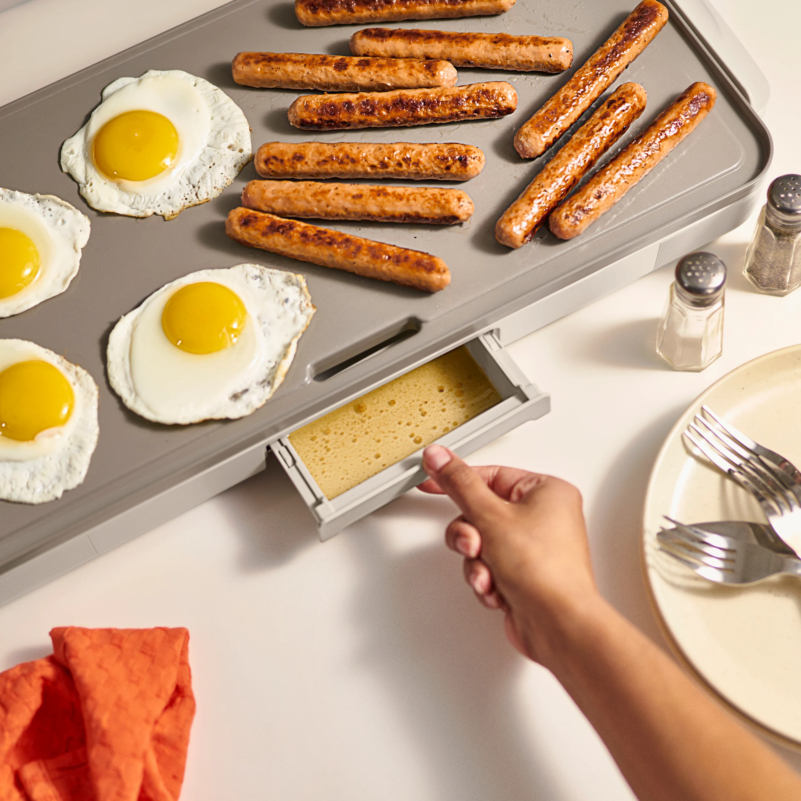 bella 10" x 20" Electric Griddle - Large Nonstick Griddle with ...