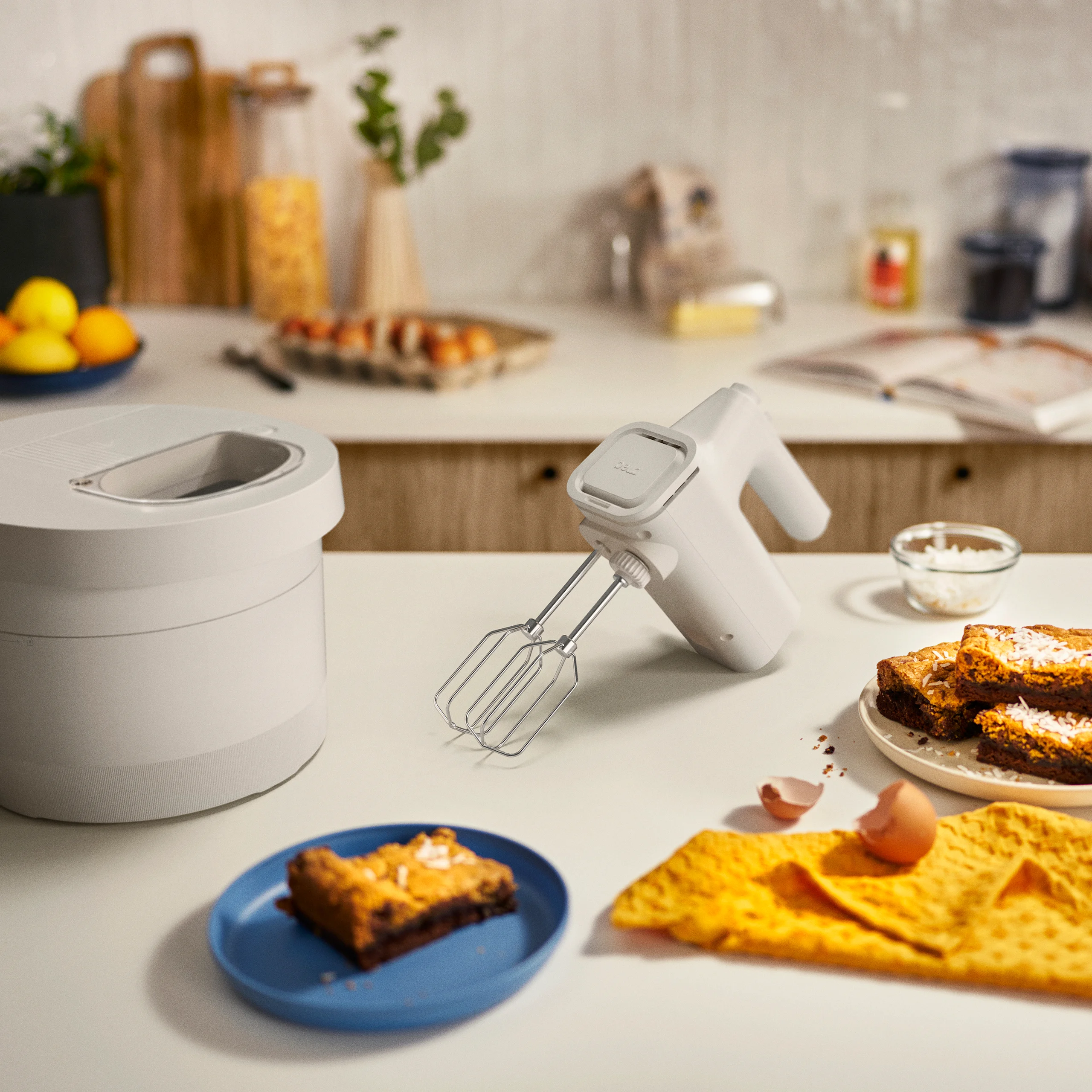 bella 3.5QT Hand & Stand Mixer – Compact 2-in-1 Mixer with Dual Bowls ...