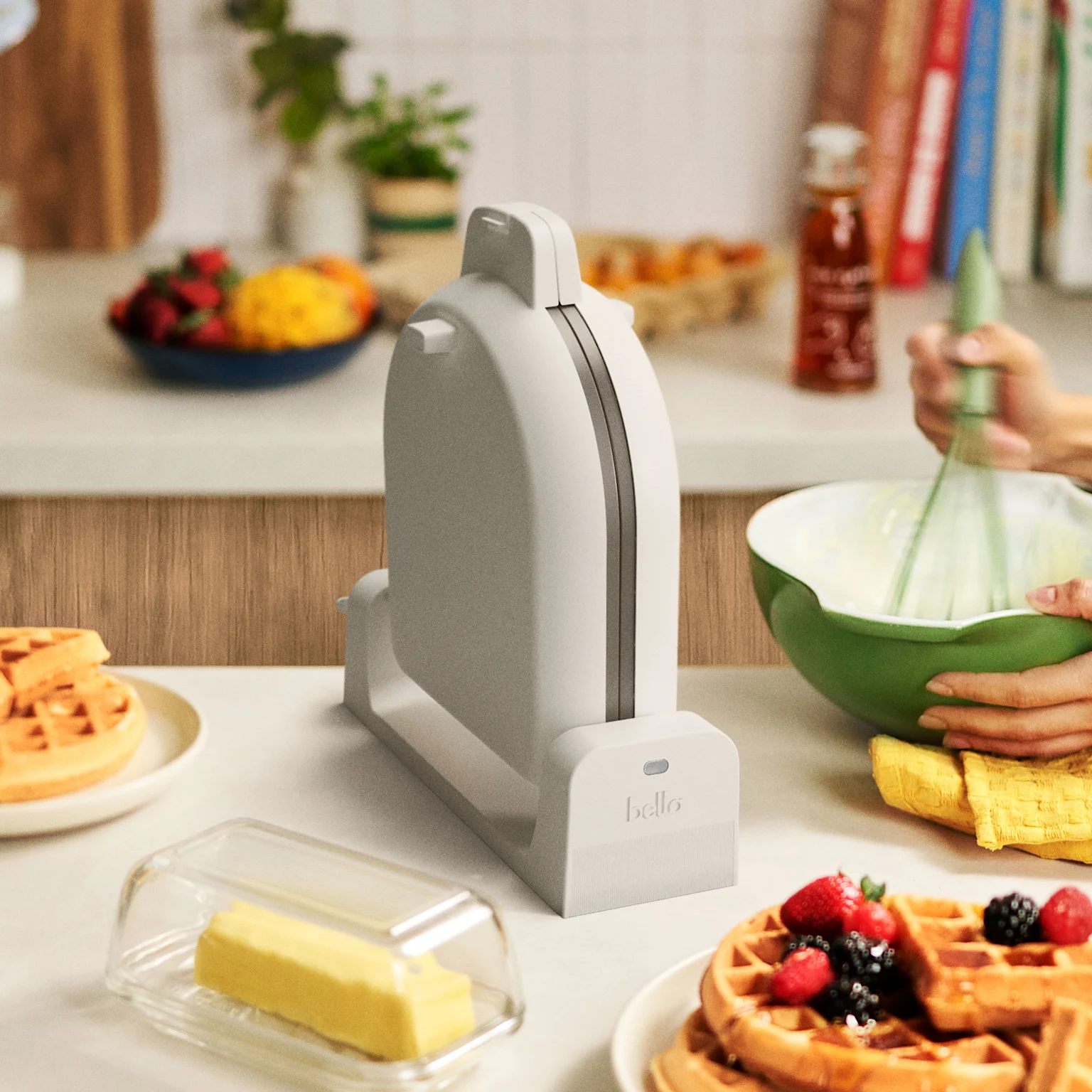 bella Flip & Store Waffle Maker | Fits-anywhere™ kitchenware