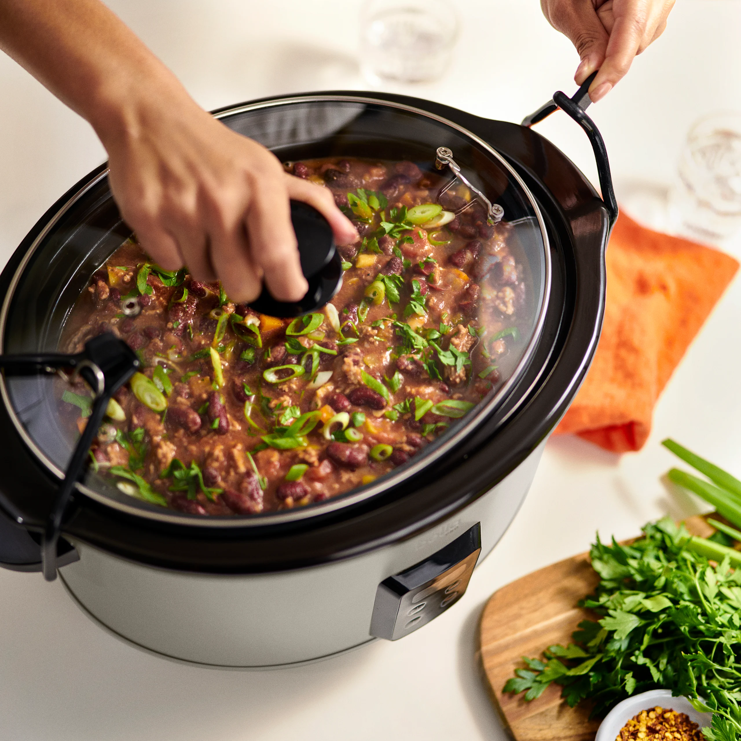 bella PRO 5qt Programmable Slow Cooker