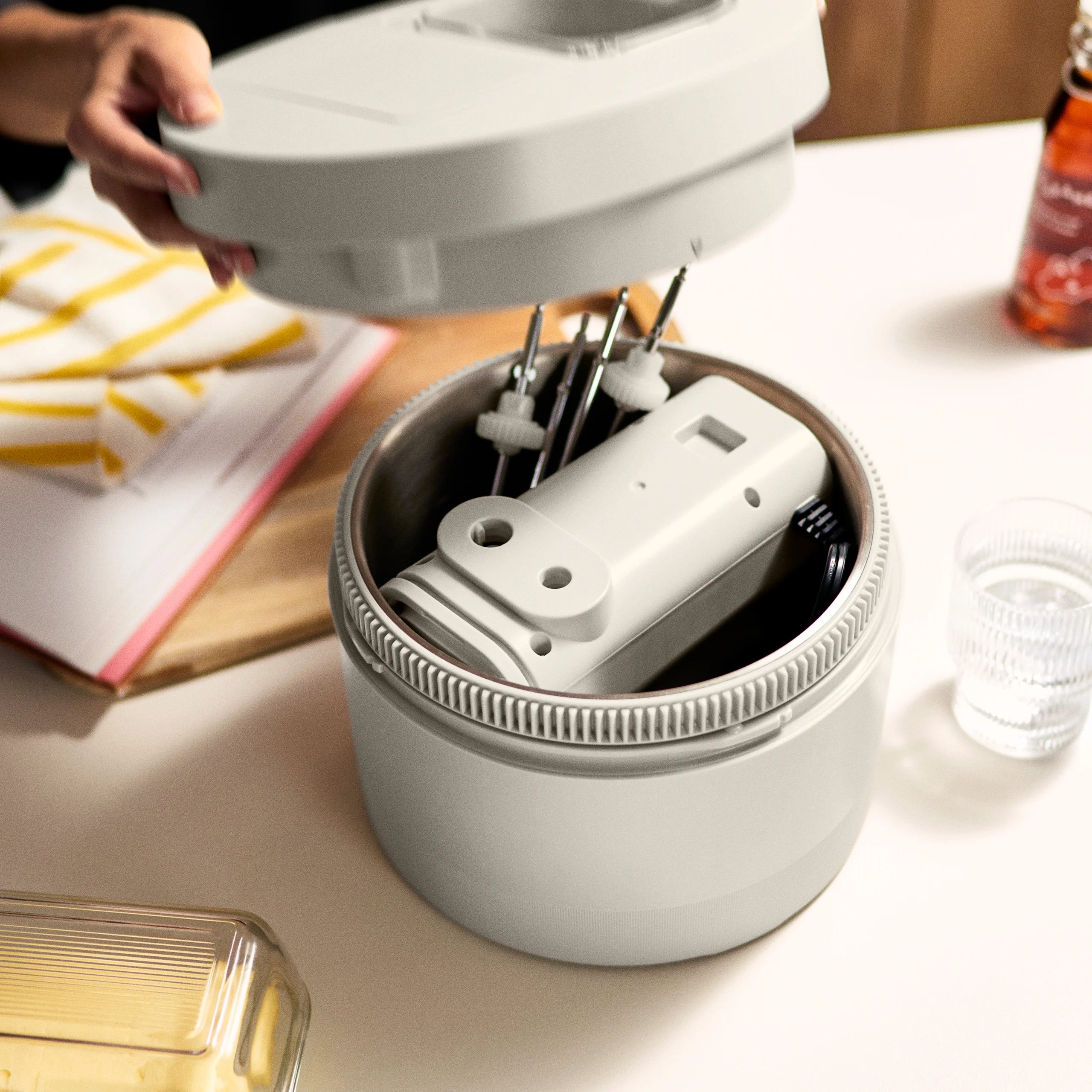 bella 3.5QT Hand & Stand Mixer – Compact 2-in-1 Mixer with Dual Bowls ...