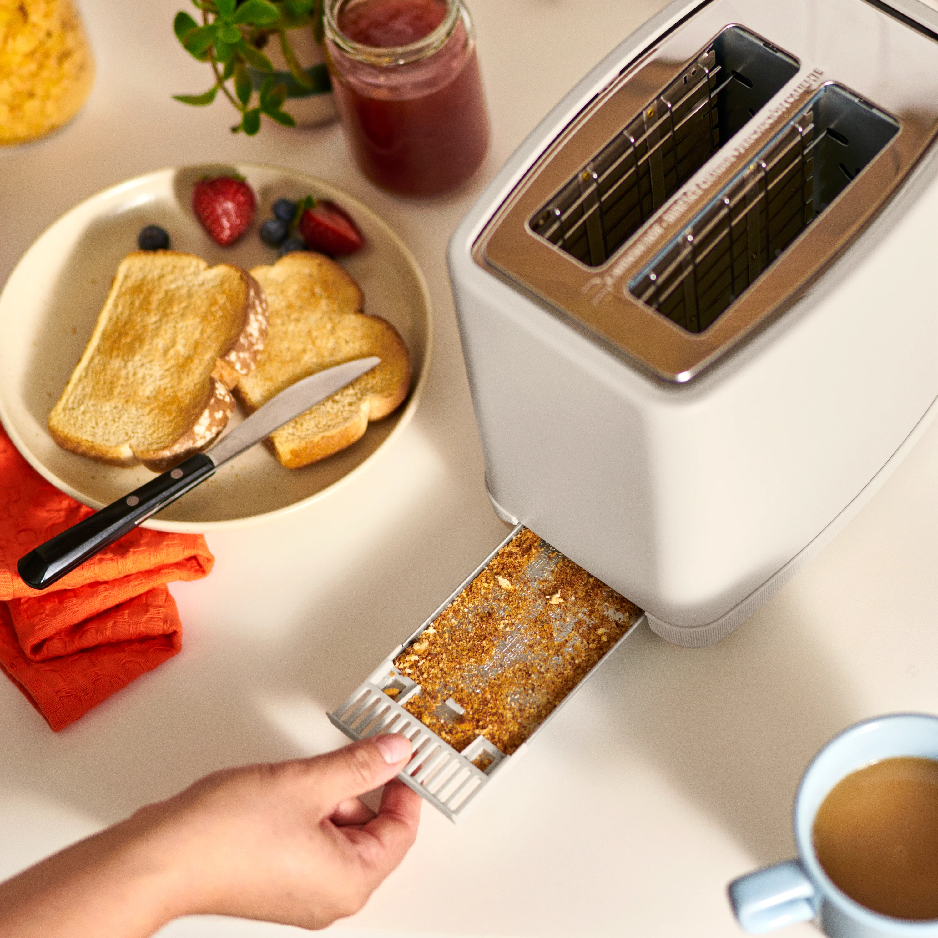 bella PRO 2 Slice Toaster - Extra-Wide Slots & Digital Browning