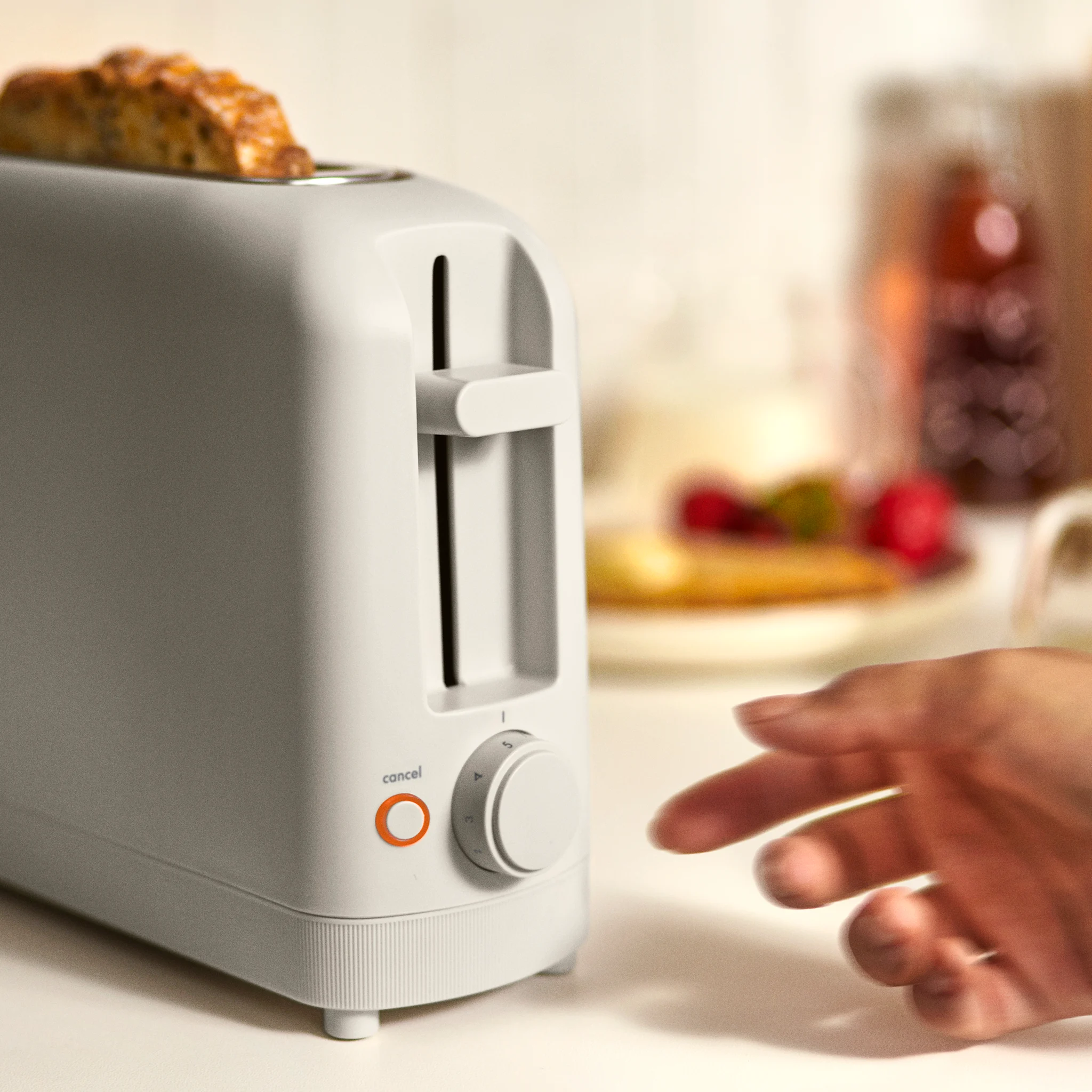 bella 2-Slice Slim Toaster | Fits-anywhere™ kitchenware