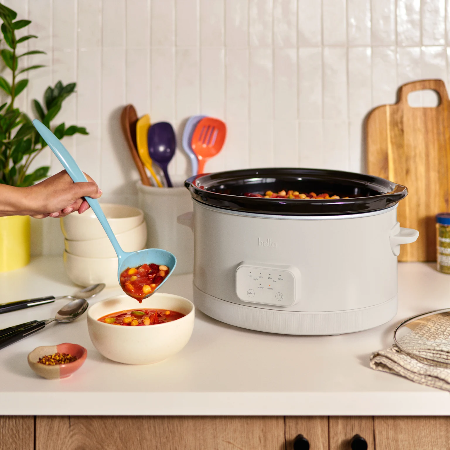 bella 6-Quart Programmable Slow Cooker - Digital Crock Pot with Timer ...