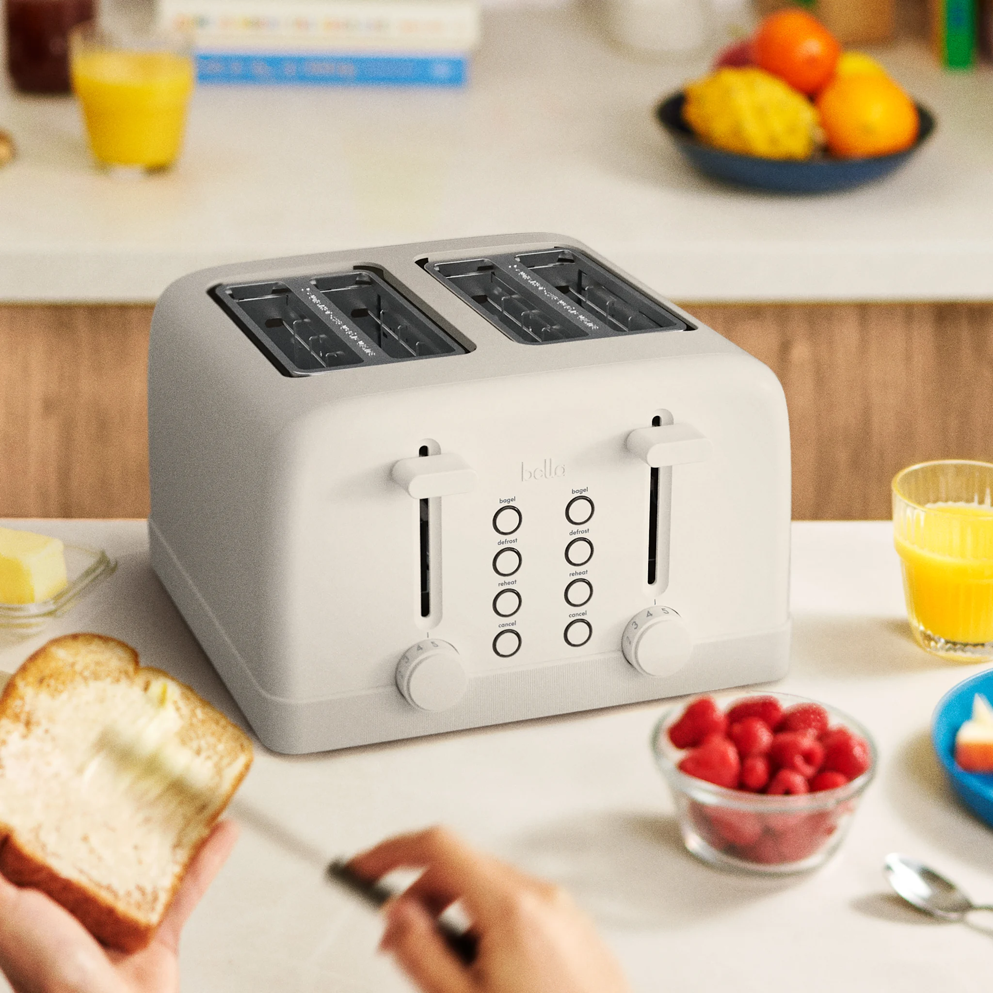 bella 4-Slice Toaster – Extra-Wide Slots, Bagel Preset, 6 Shade Settings