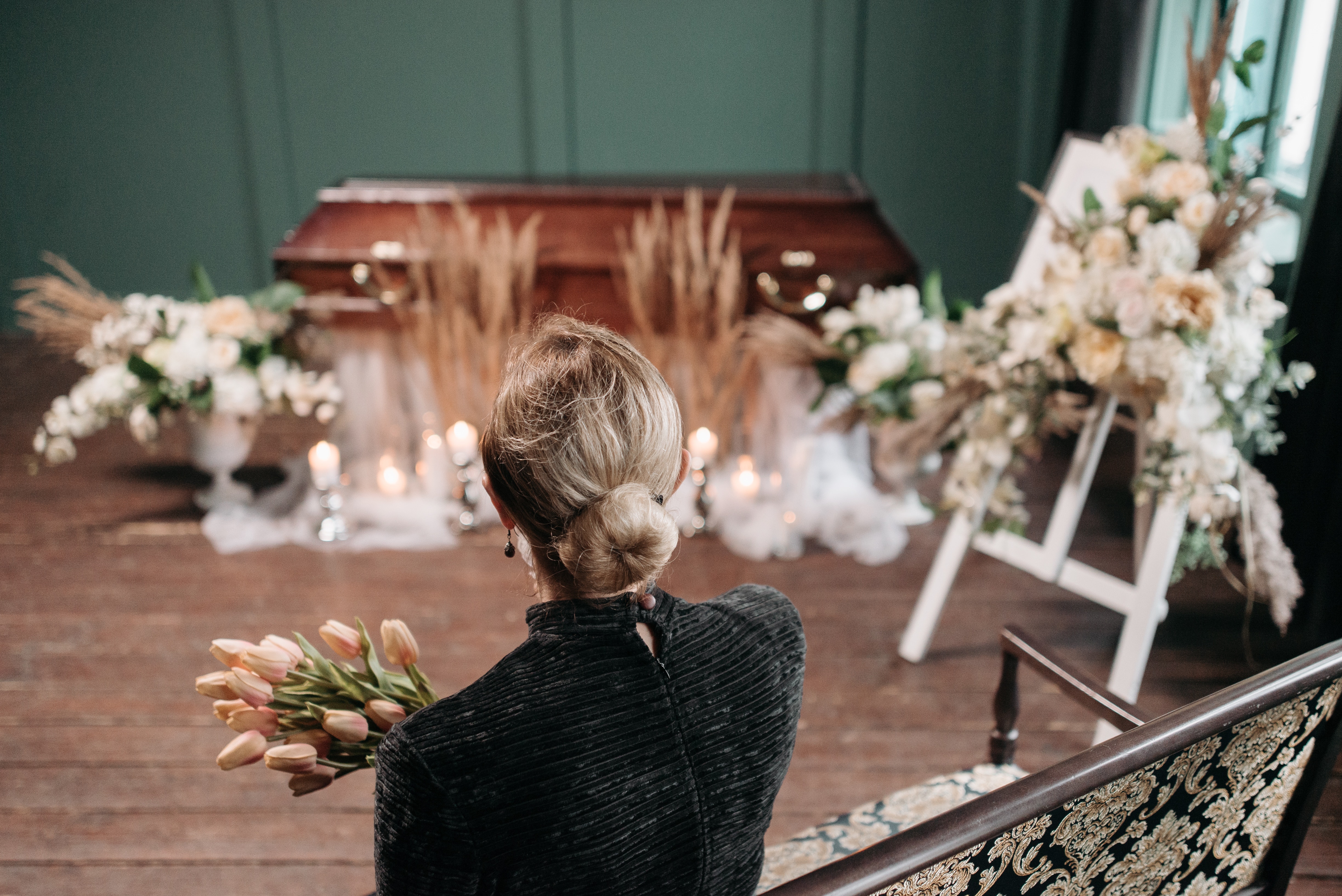 Step-by-step Guide to Arranging a Funeral Service | Memoria