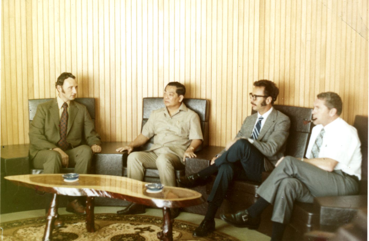 Explore Intel’s history- Embracing Global Production