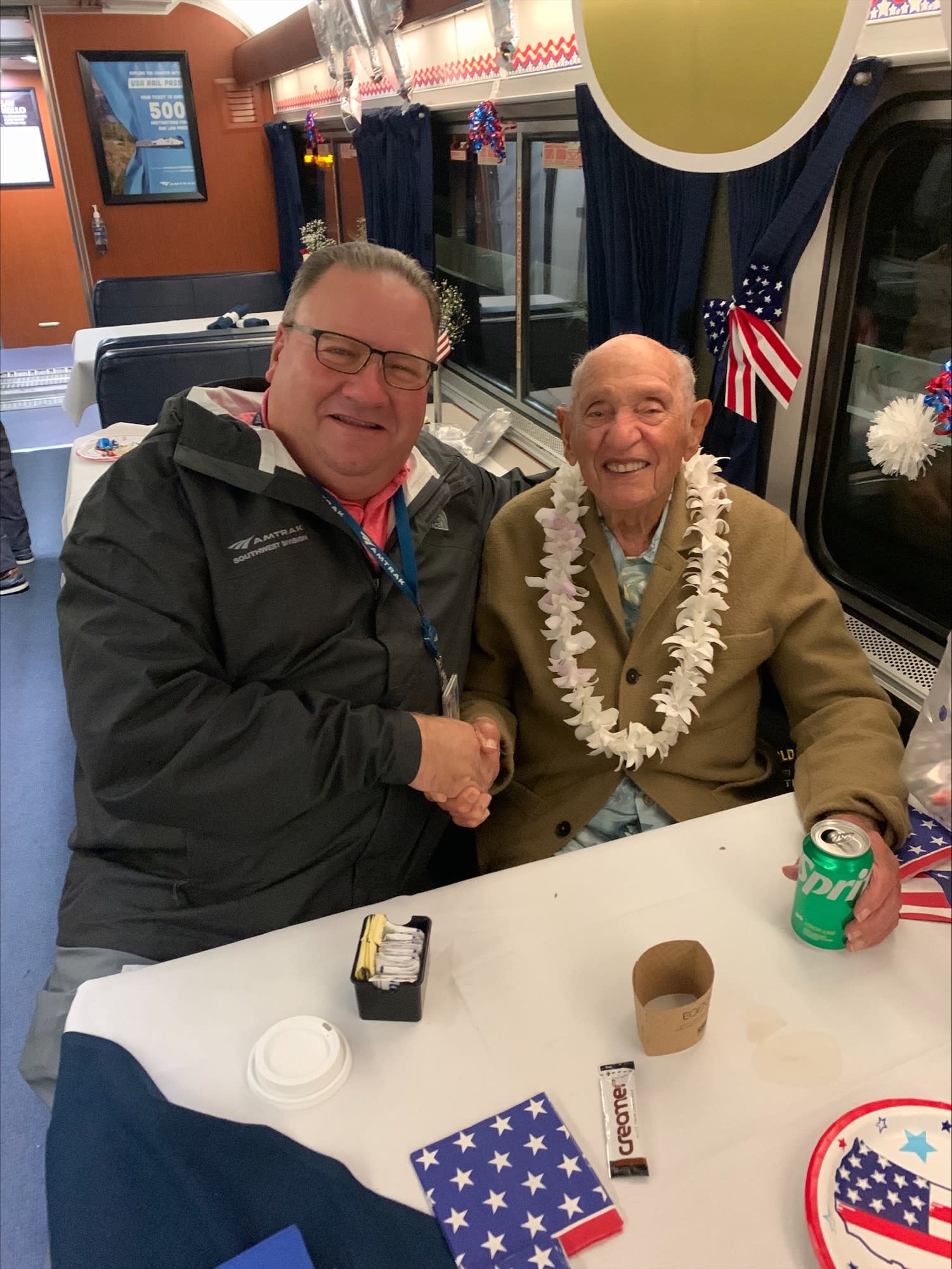 Gary Sinise On Helping Pearl Harbor Survivor Travel To WWII Museum ...