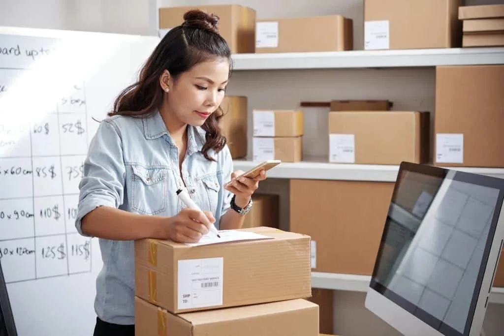 Best Warehouse Inventory Tracking Systems | Uphance