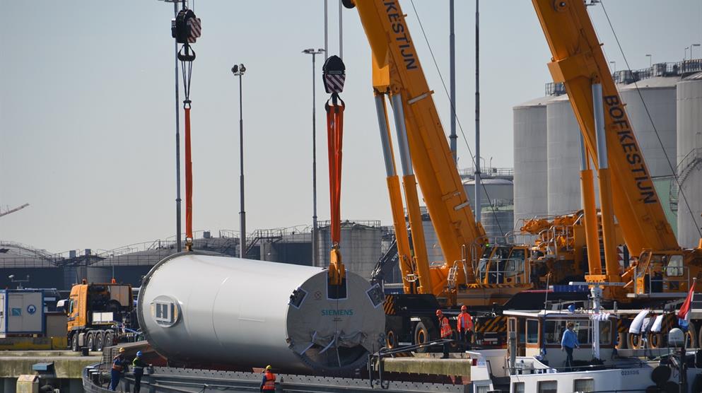 Out of gauge cargo | DFDS