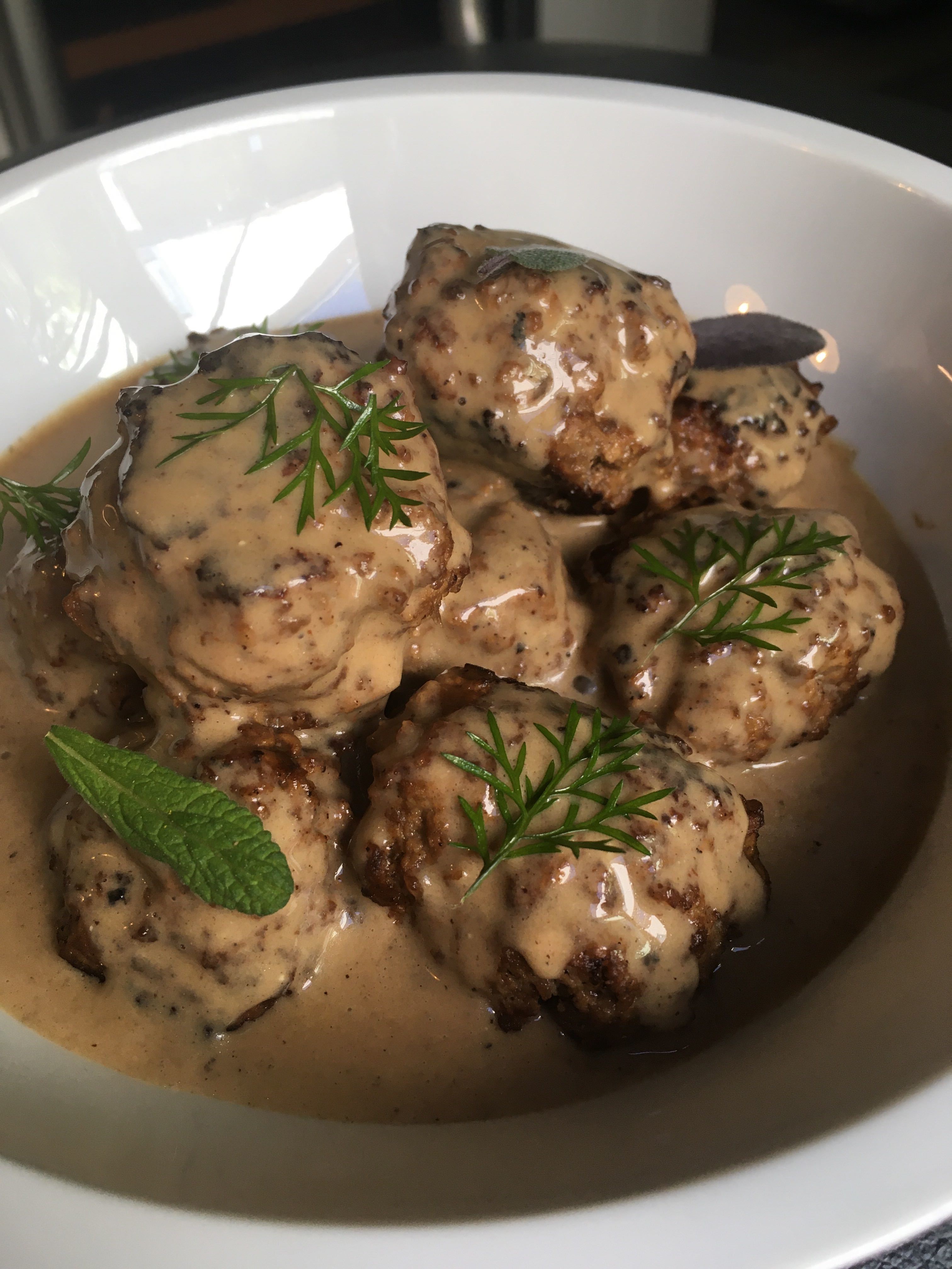 Swedish Meatballs in Gravy – Hestan Cue Recipes