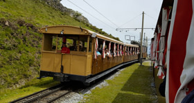Vacances au Pays Basque : le petit train de la Rhune à Sare
